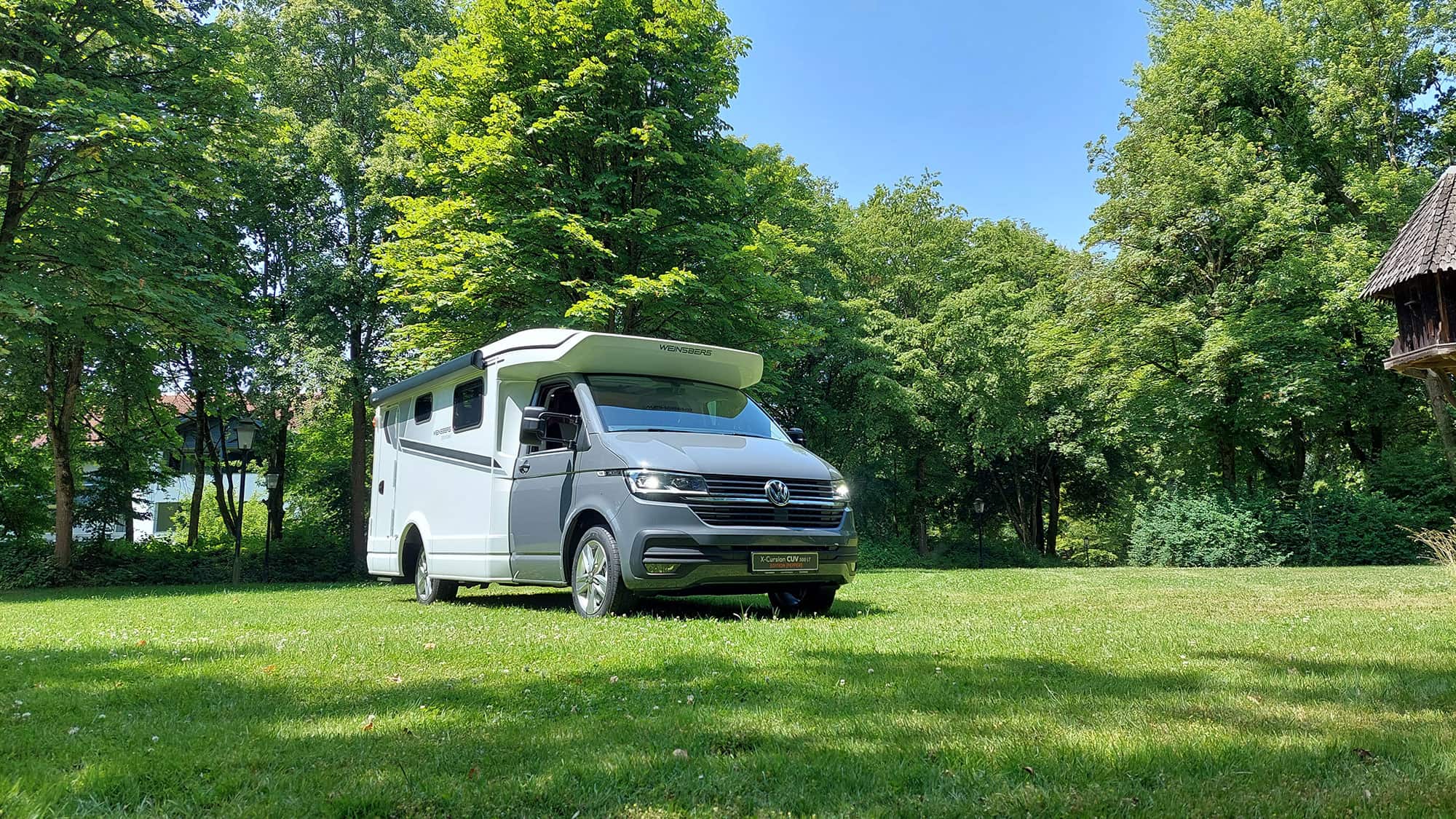 Weinsberg X-Cursion CUV: Campervan für 4 mit Hubdach und Bad