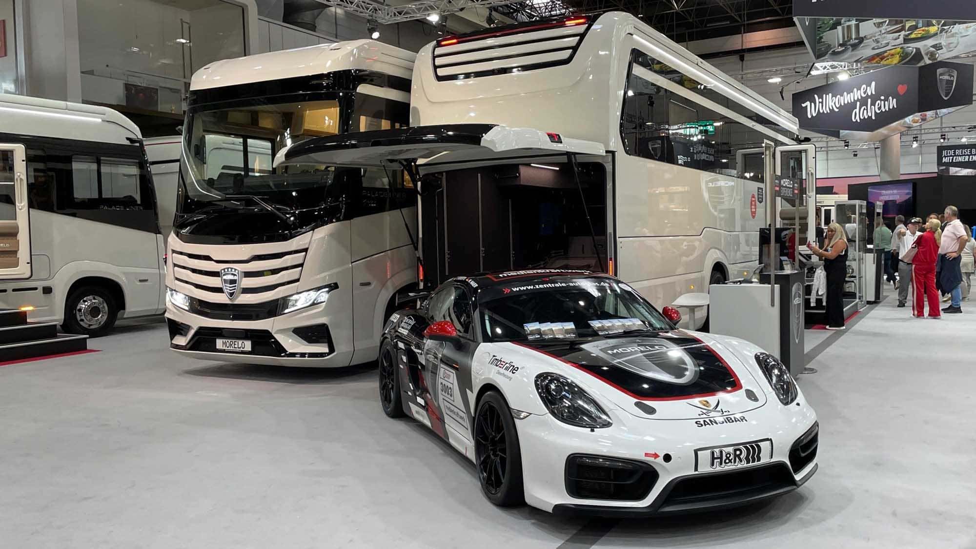 Teurer geht immer: Die krassesten Luxuswohnmobile mit Ferrari-Garage ...